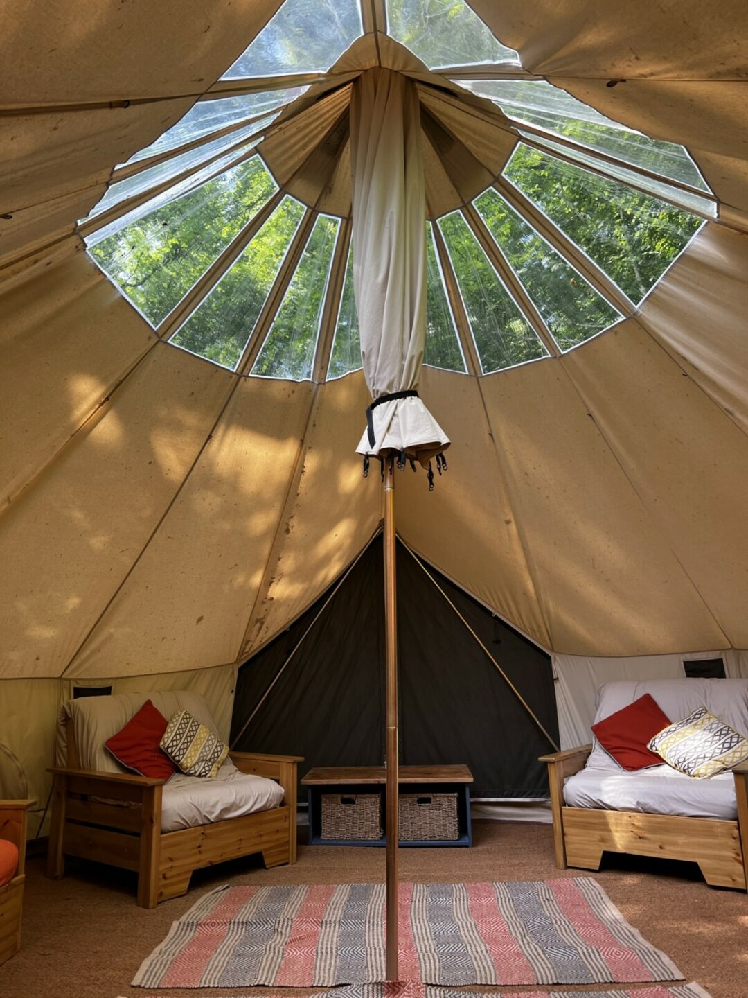 Glamping in Bell tents - Dernwood Farm